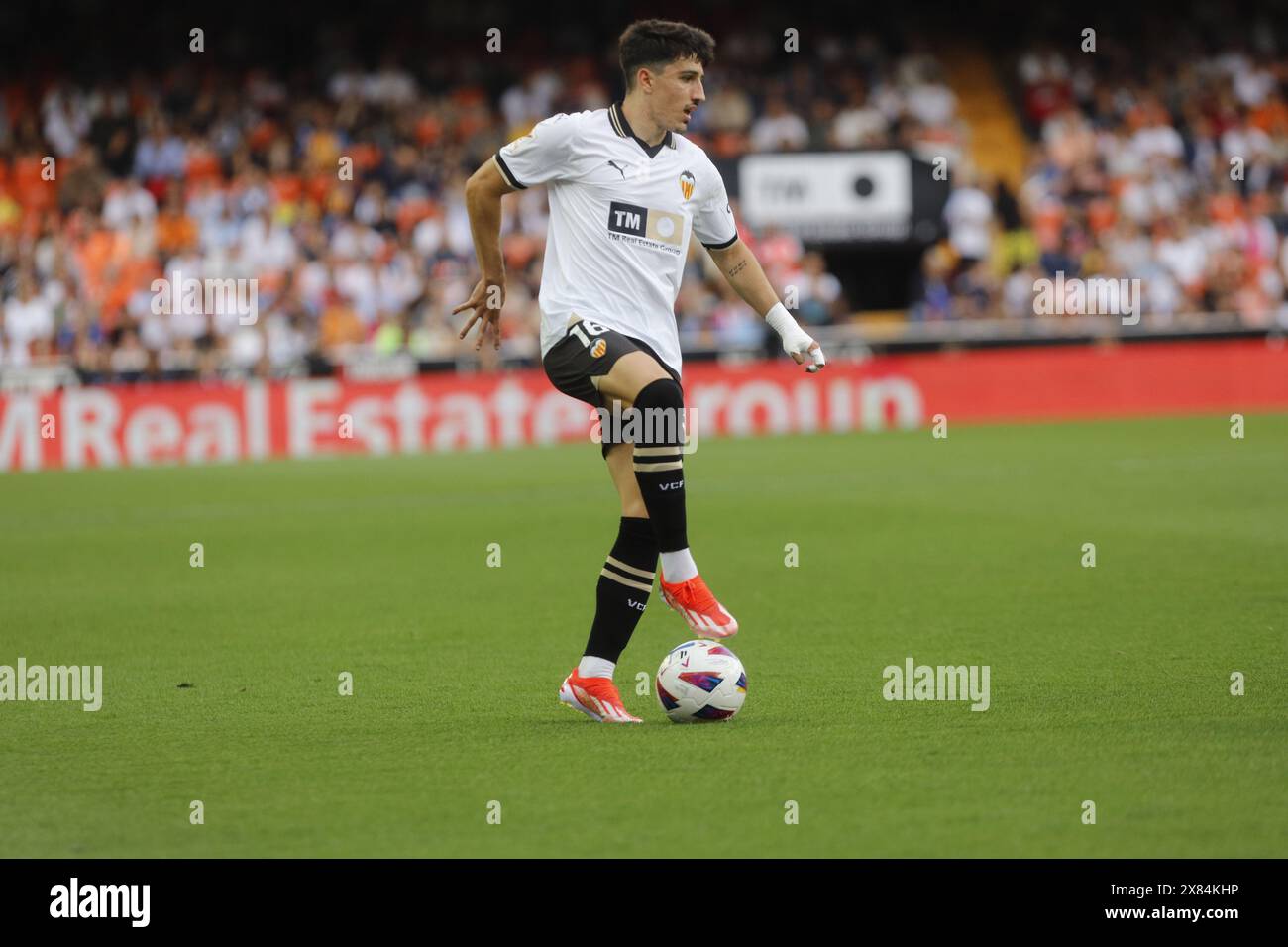 Lopez goalkeeper hi-res stock photography and images - Alamy
