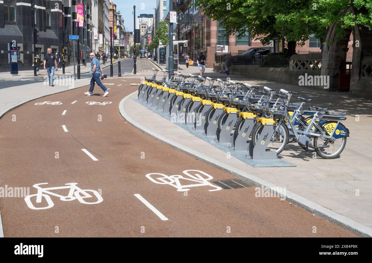 Leeds citybikes hi-res stock photography and images - Alamy