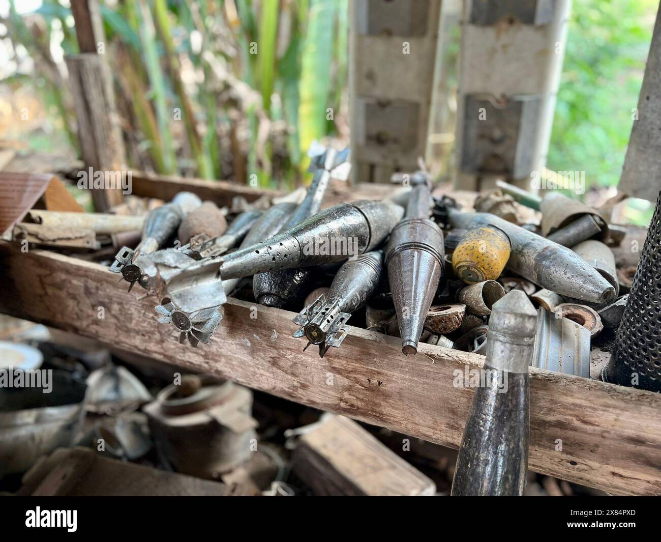 Cast in 1964 hi-res stock photography and images - Alamy