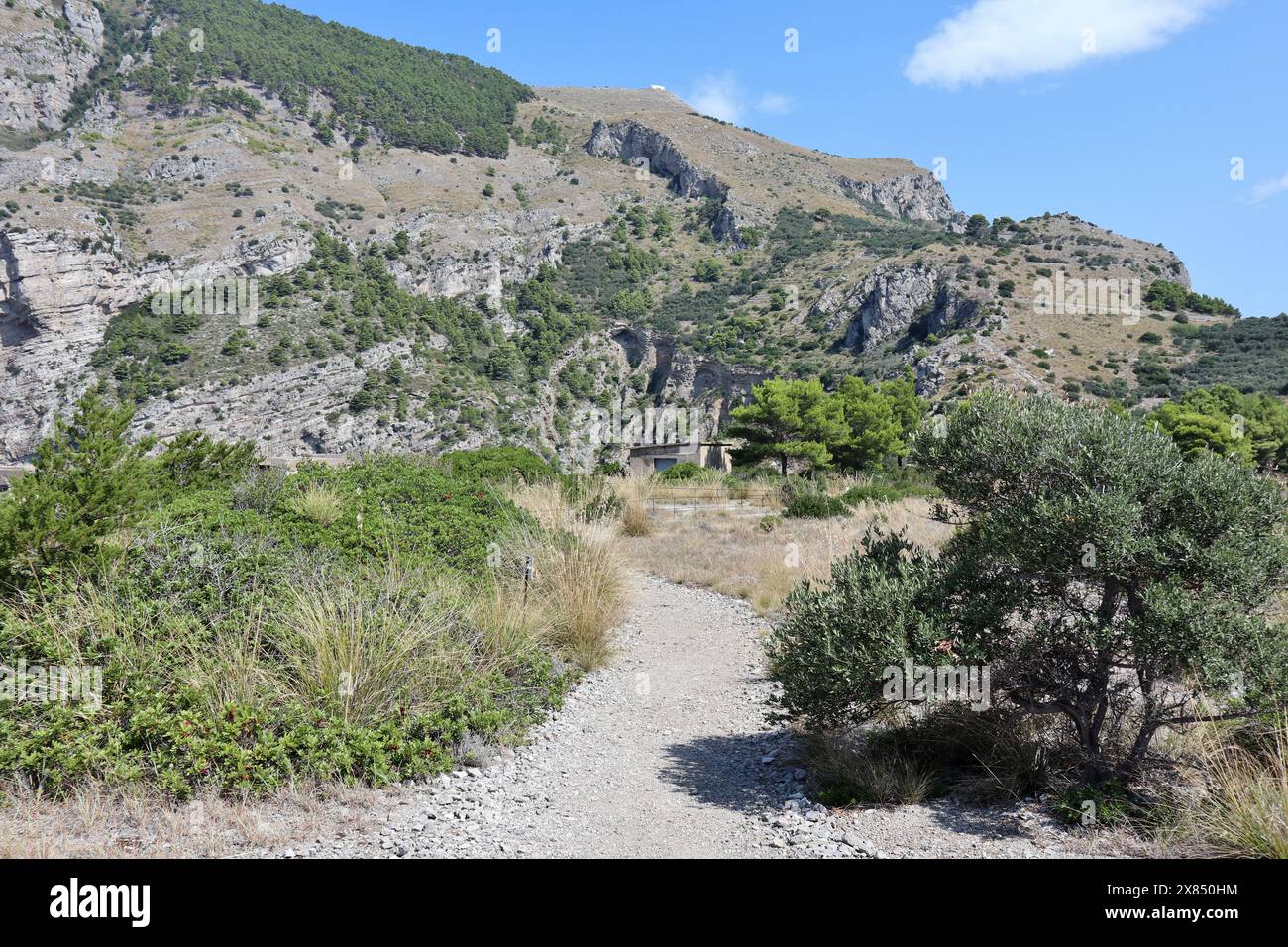 Sentiero di cava hi-res stock photography and images - Alamy