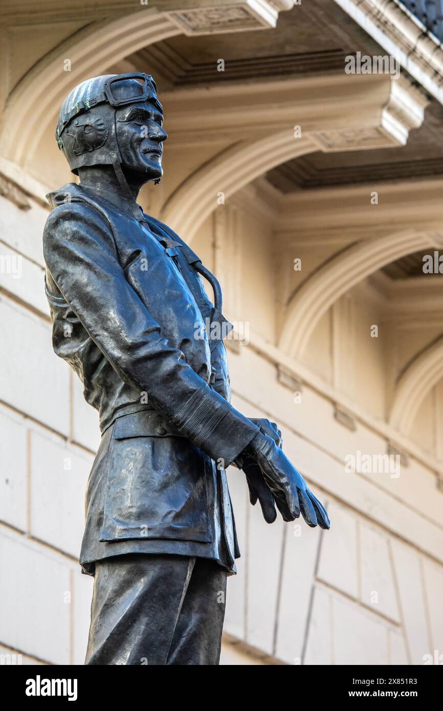 London, UK - February 19th 2024: Statue of RAF officer Keith Park who ...