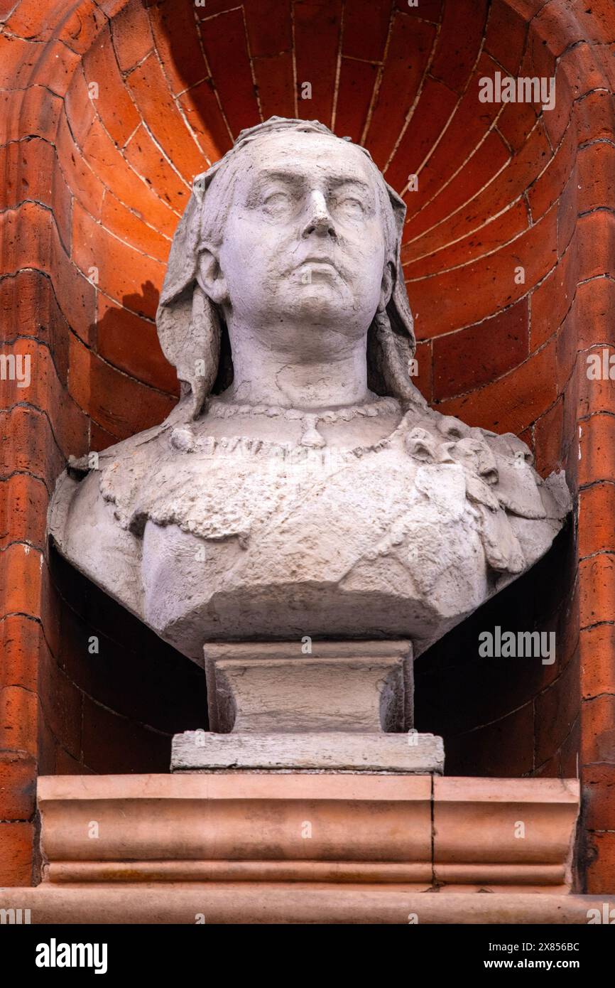 London, UK - February 26th 2024: A bust of Queen Victoria, located on ...
