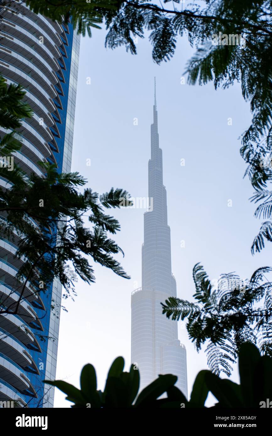 Low-angle view of the iconic skyscraper Burj Khalifa against the sky in Dubai City, UAE Stock ...