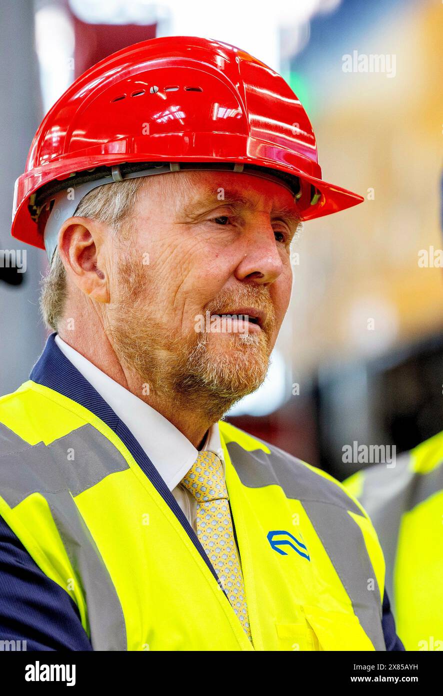 Dutch King Willem Alexander visits NS maintenance company Transdev ...