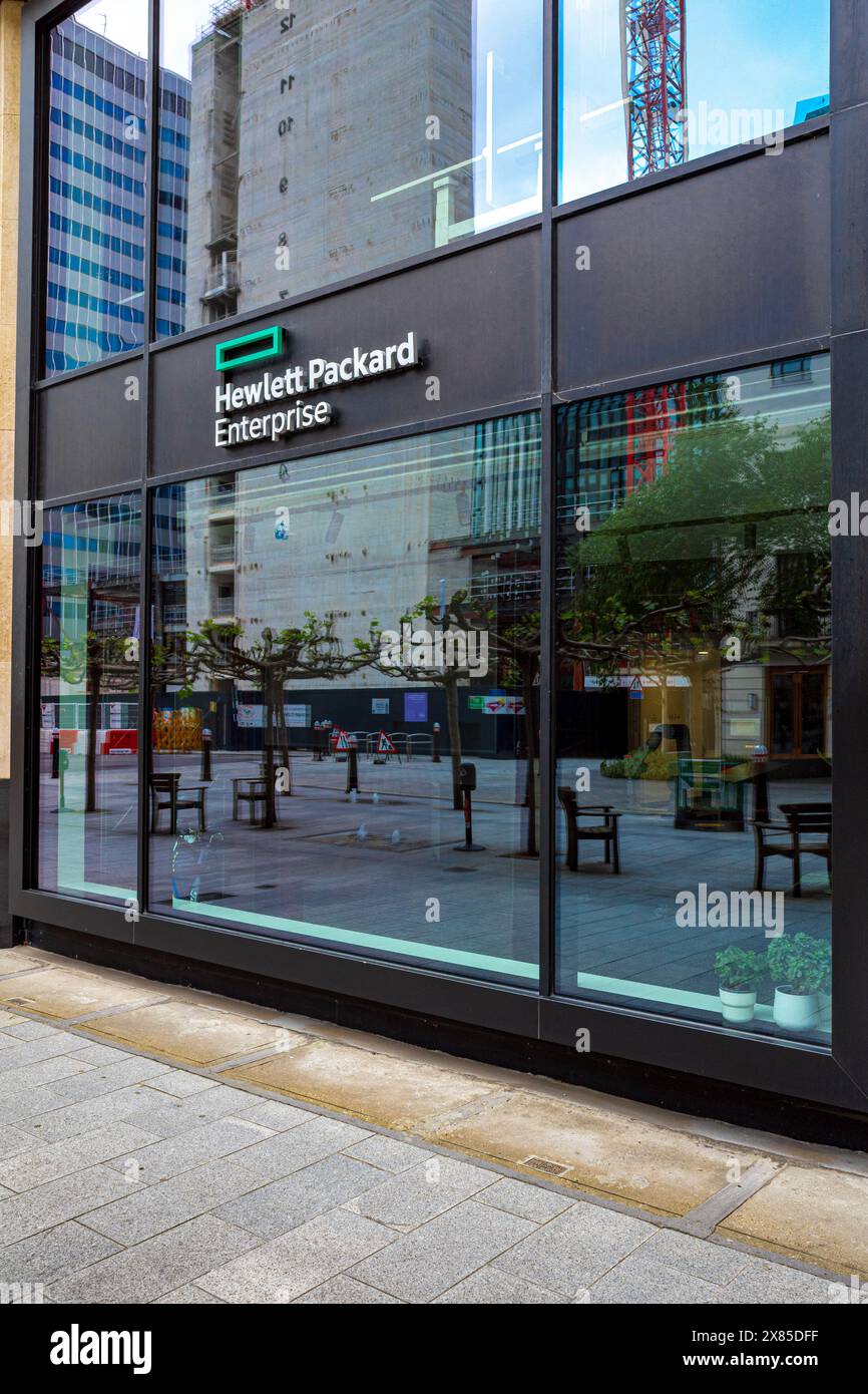 Hp london offices hi-res stock photography and images - Alamy