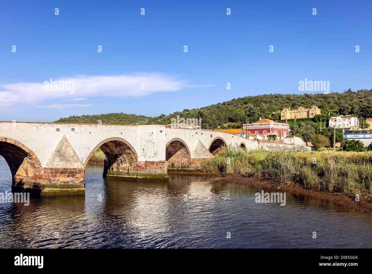 Ancient Roman bridge over Arade River in Silves, Algarve Portugal Stock ...
