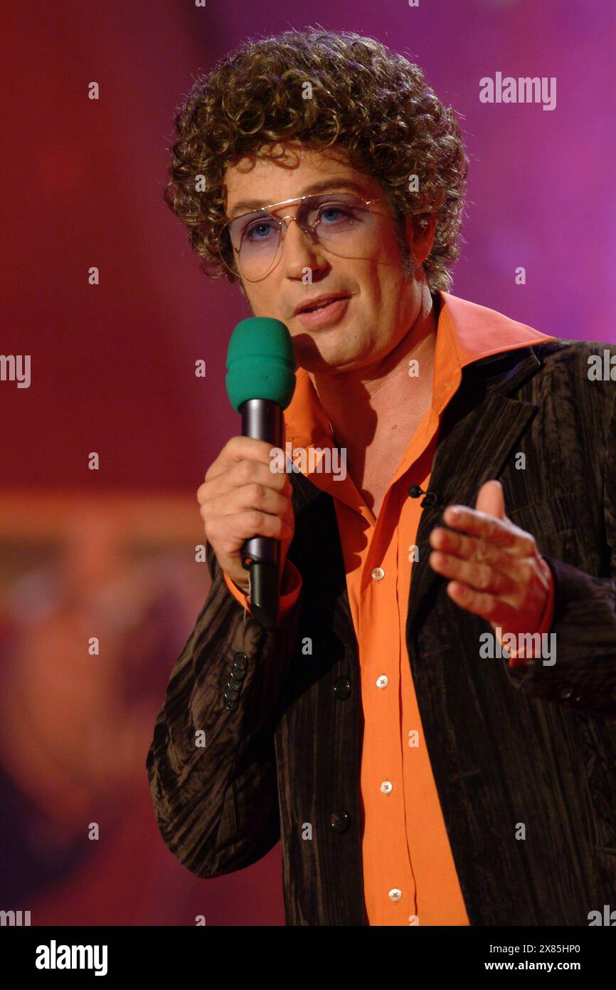 Der Deutsche Comedypreis 2003 mit dabei Moderator Atze Schröder ...