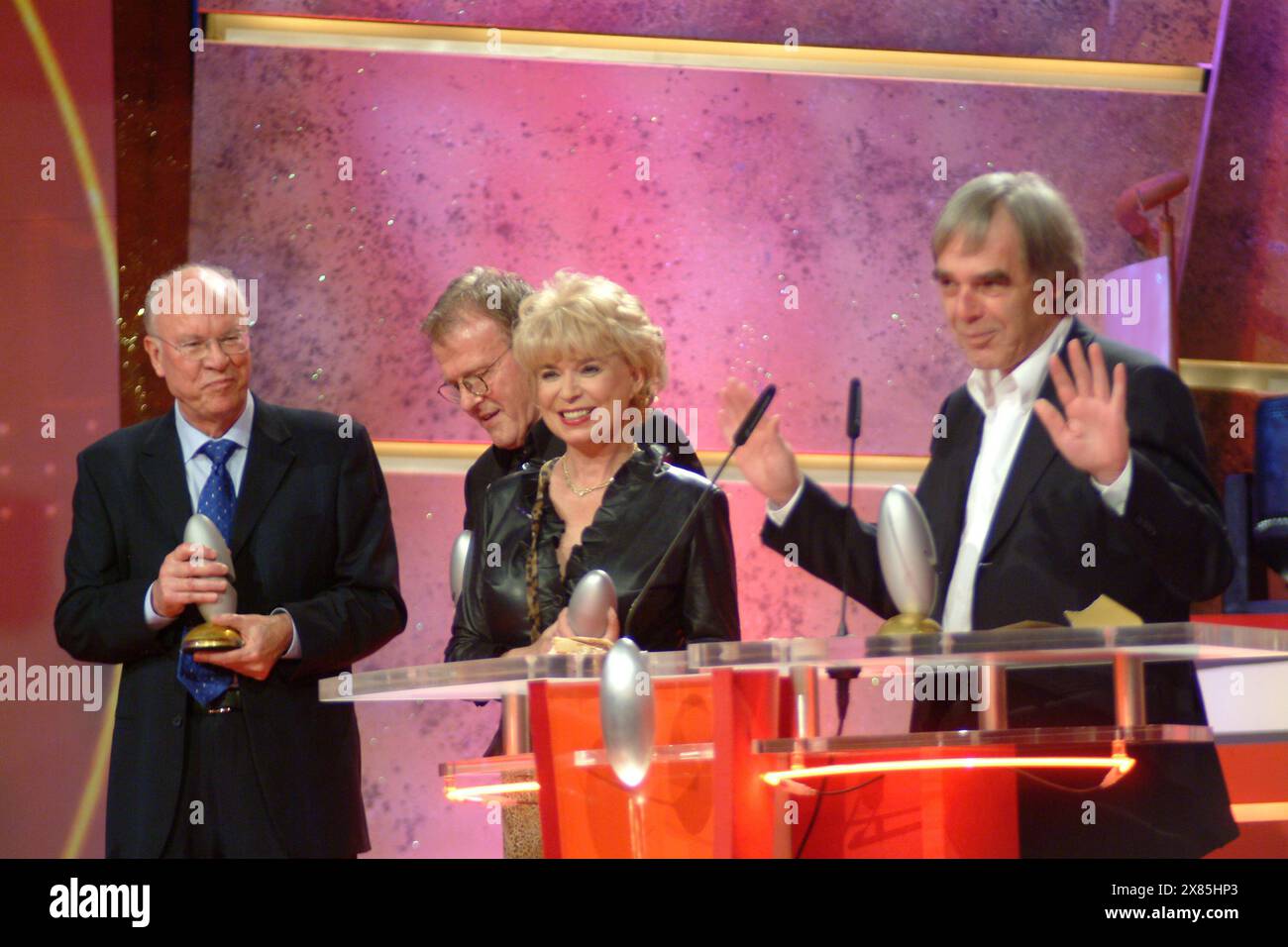 Der Deutsche Comedypreis 2003 Preis geht an Klimbim als erste ...
