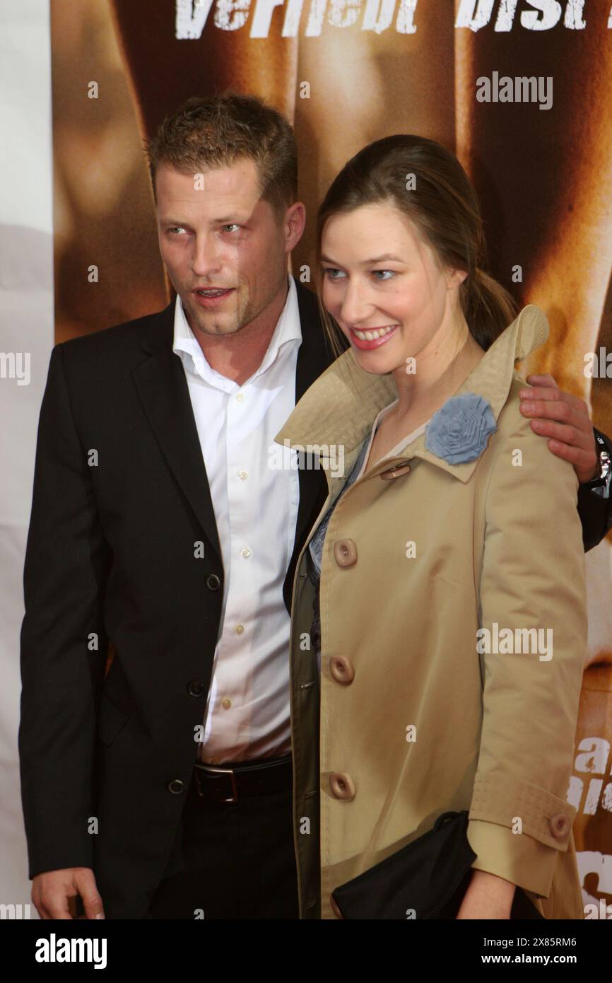 Til Schweiger und Johanna Wokalek bei der Premiere seines Films ...