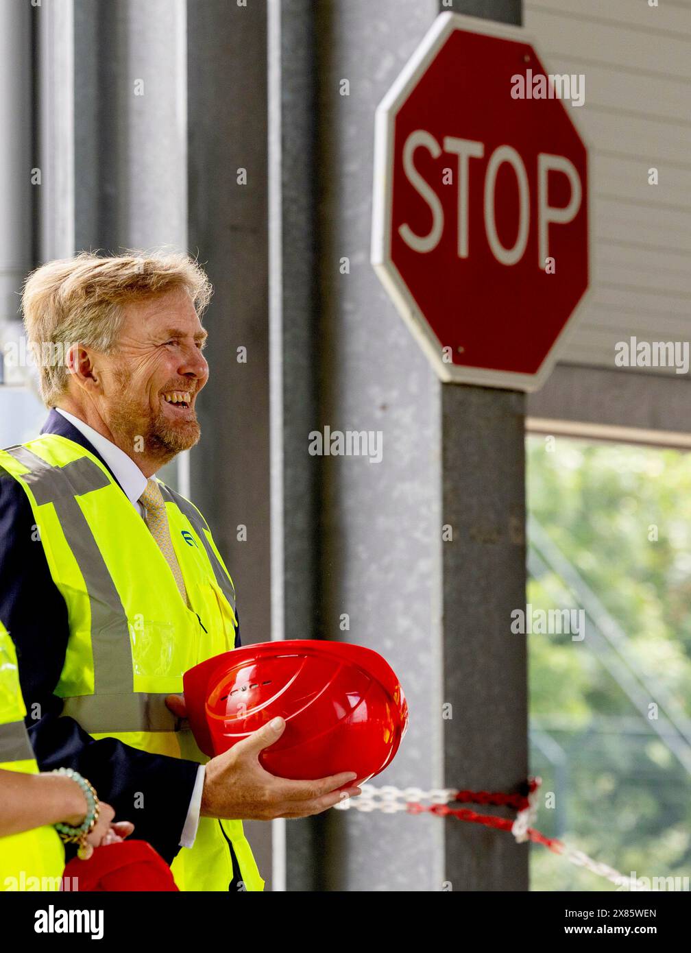 Dutch King Willem Alexander visits NS maintenance company Transdev ...