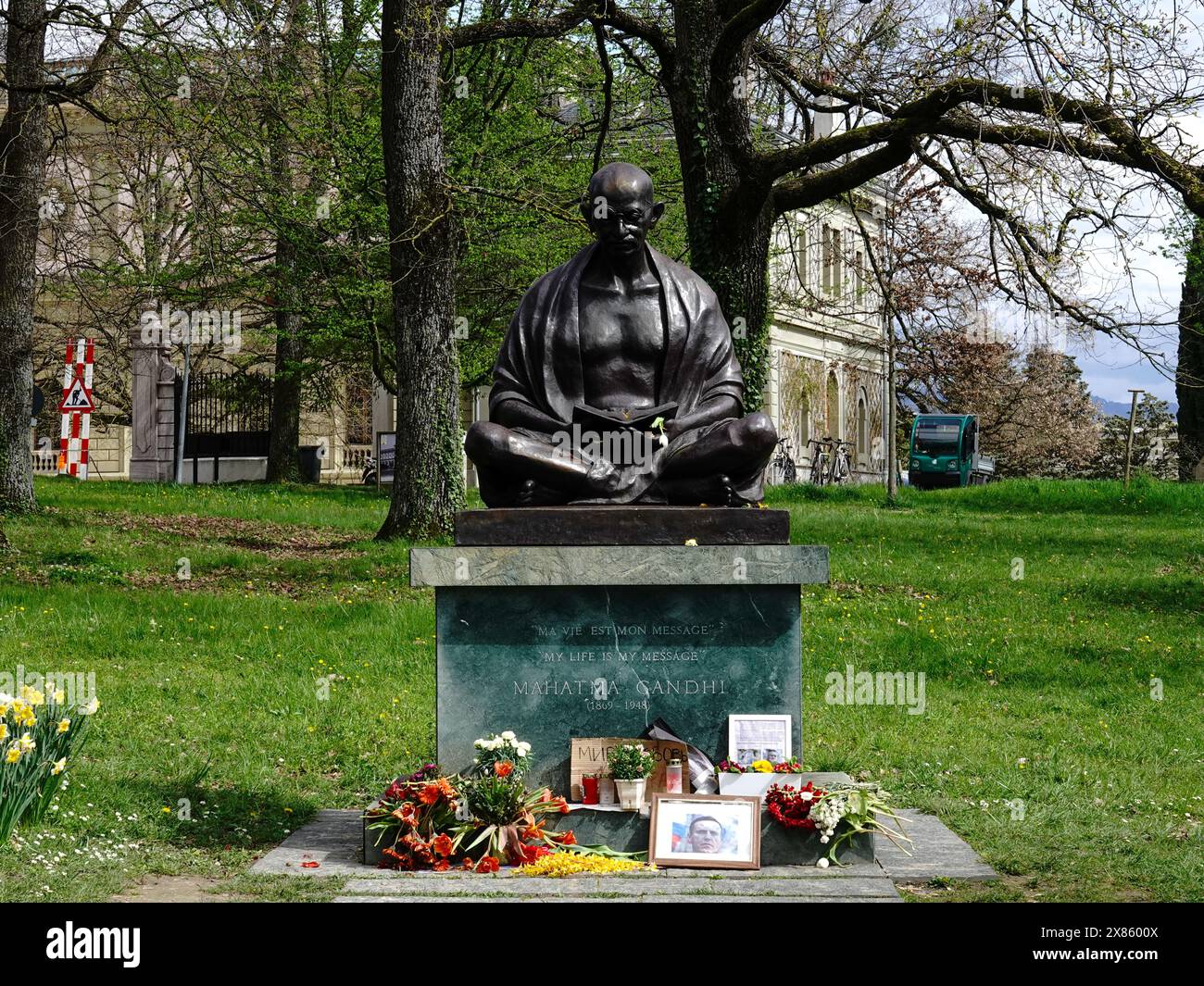Gautam pa hi-res stock photography and images - Alamy