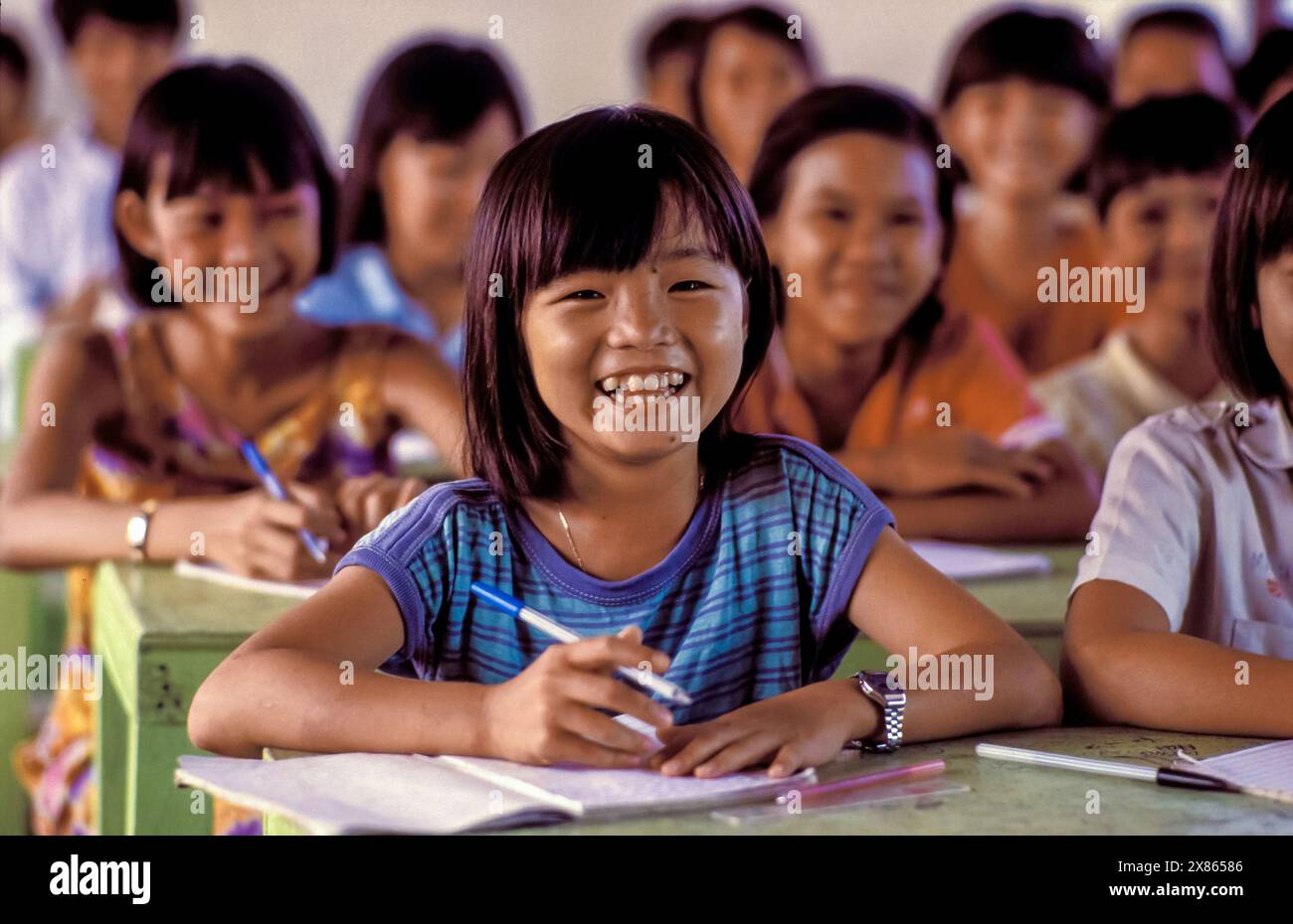 Philippines school classroom hi-res stock photography and images - Alamy