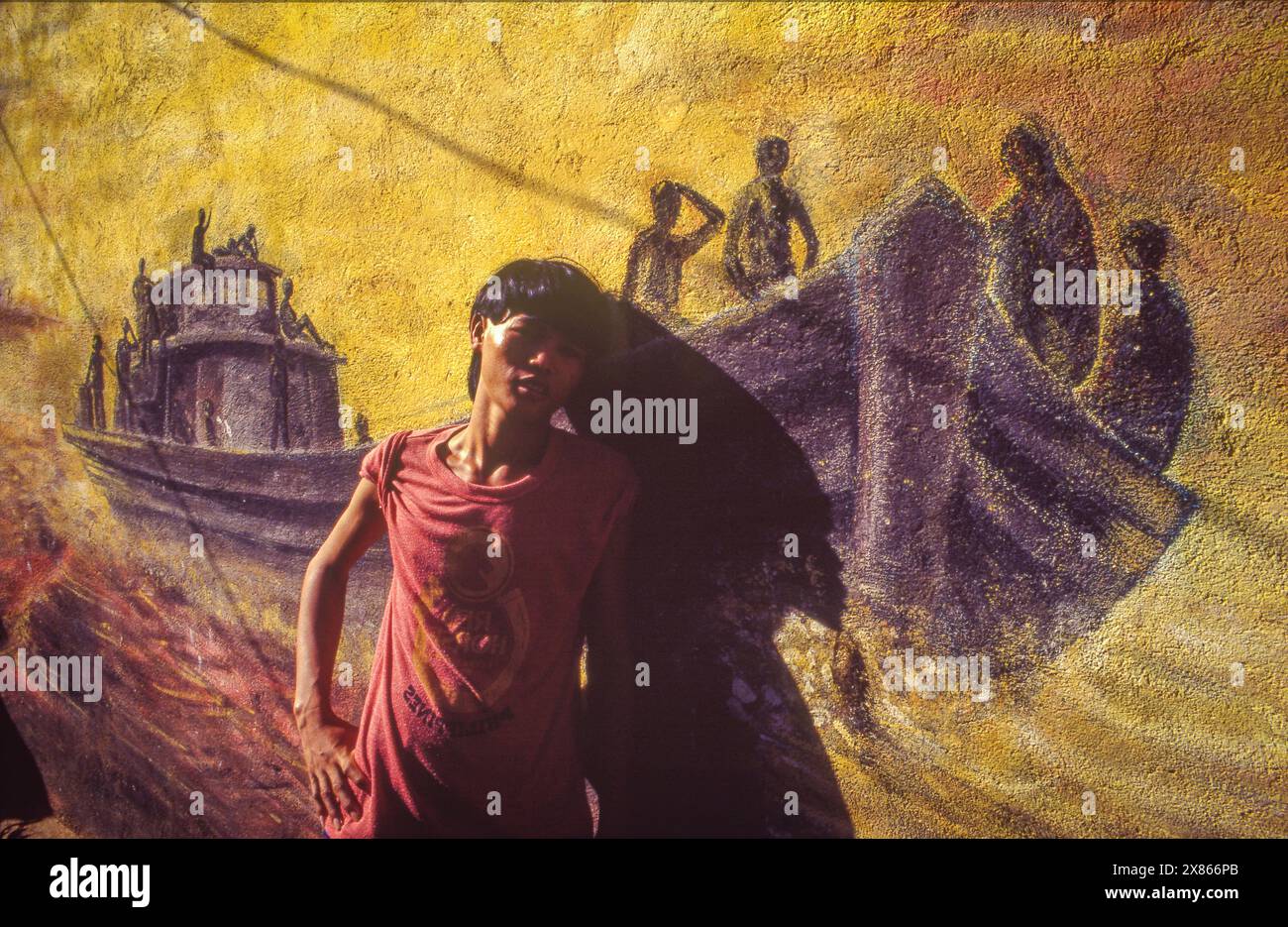 Vietnam refugees philippines hi-res stock photography and images - Alamy