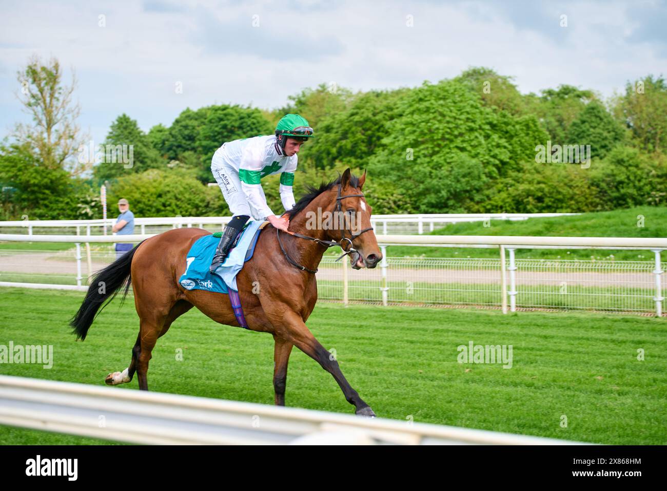 Jockey Rossa Ryan on Mortlake at York Races Stock Photo - Alamy