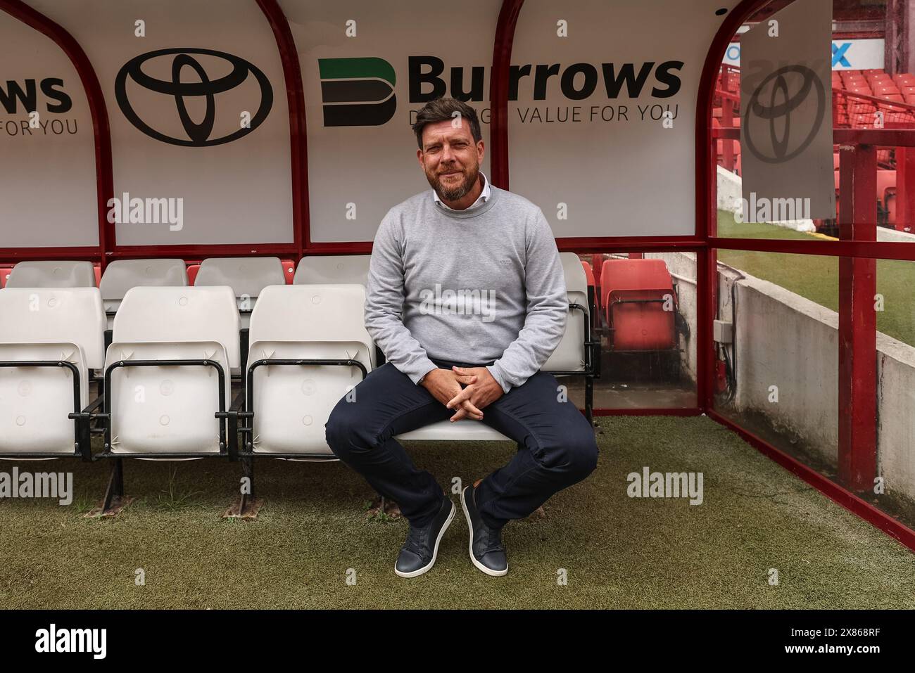 Barnsley FC appoint Darrell Clarke as new head coach at Oakwell ...