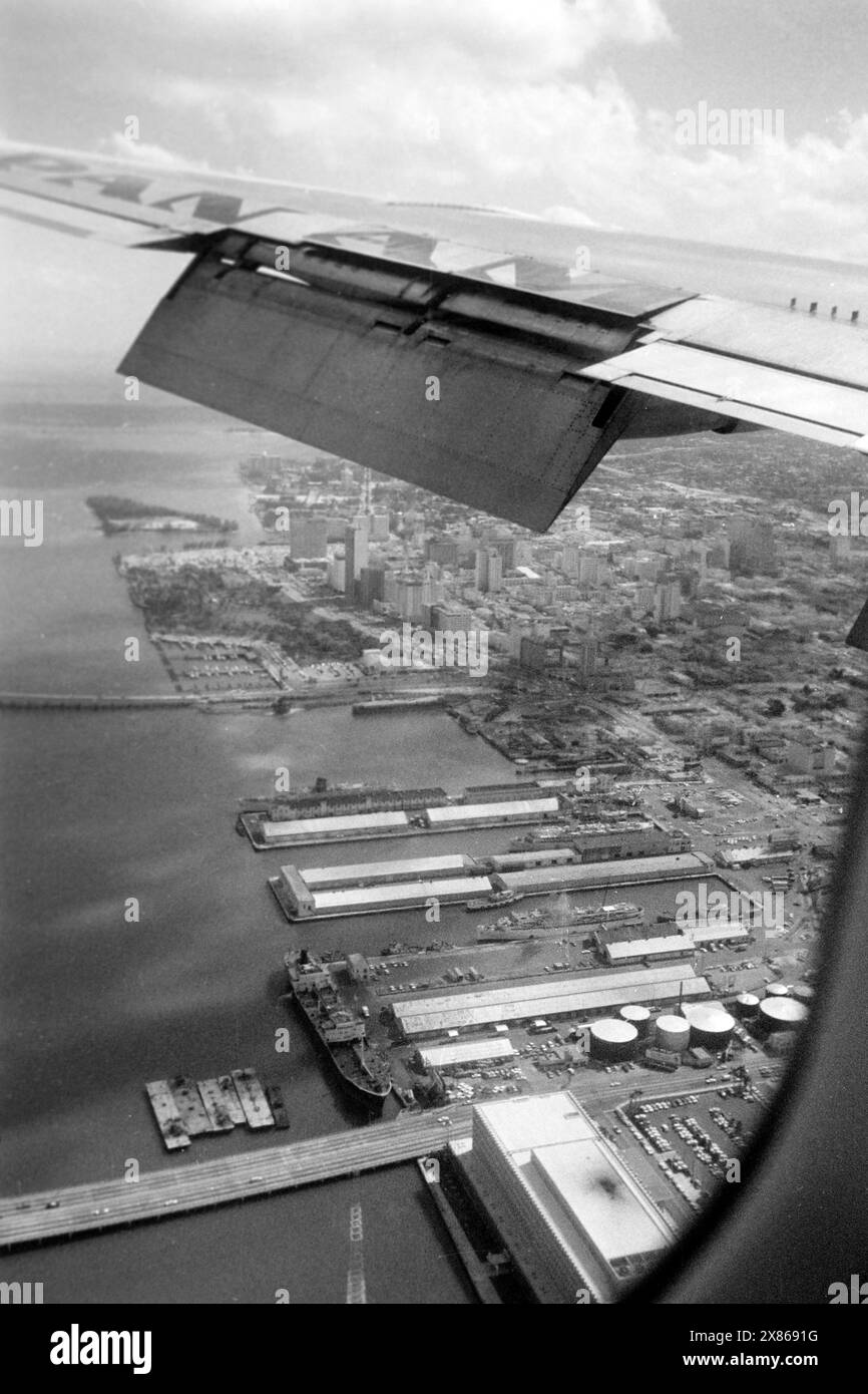Port of miami aerial Black and White Stock Photos & Images - Alamy