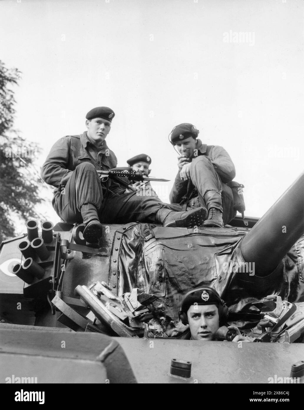 Panzer gewehr Black and White Stock Photos & Images - Alamy