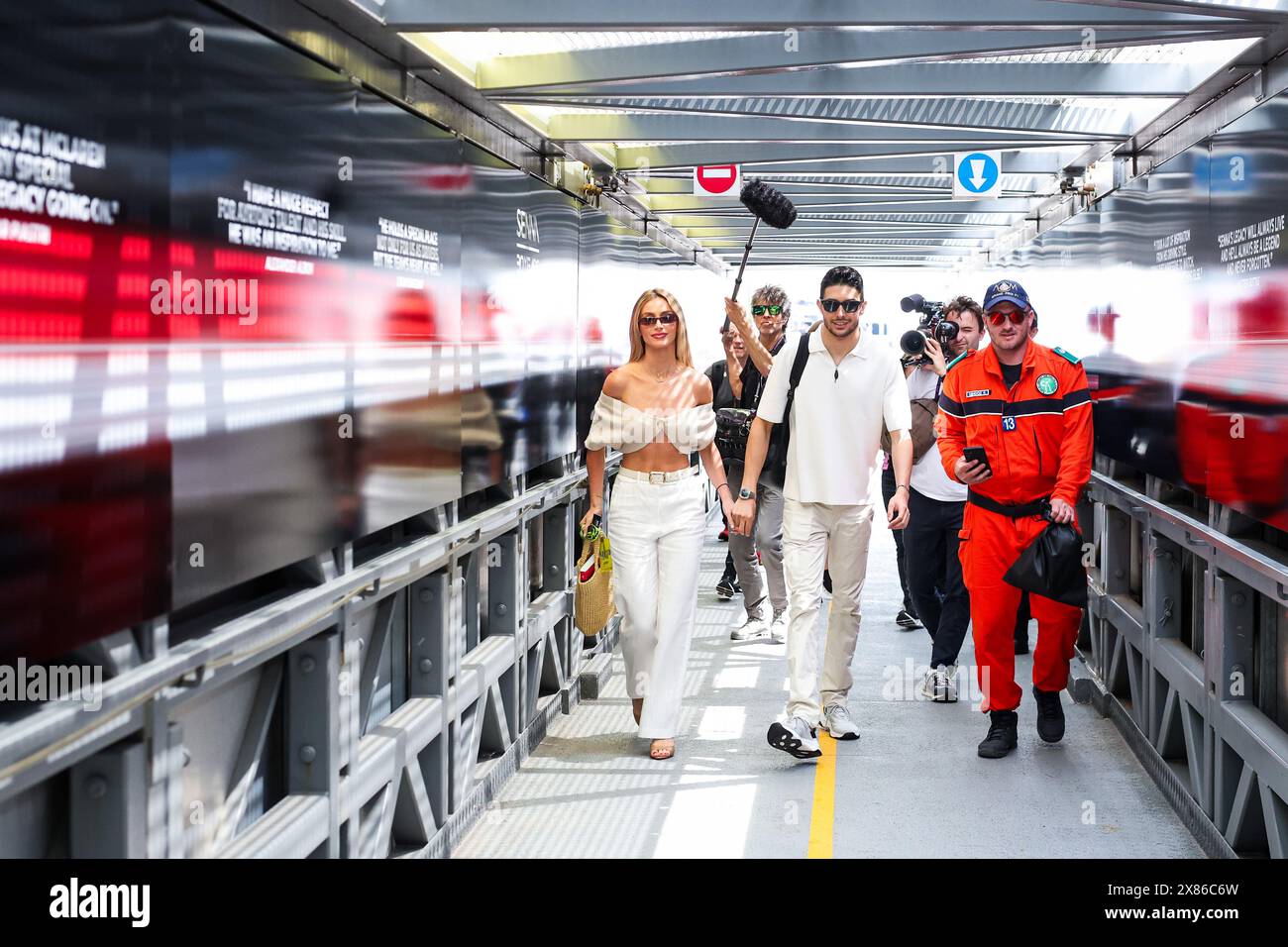 OCON Esteban (fra), Alpine F1 Team A524, with his girlfriend Flavy ...