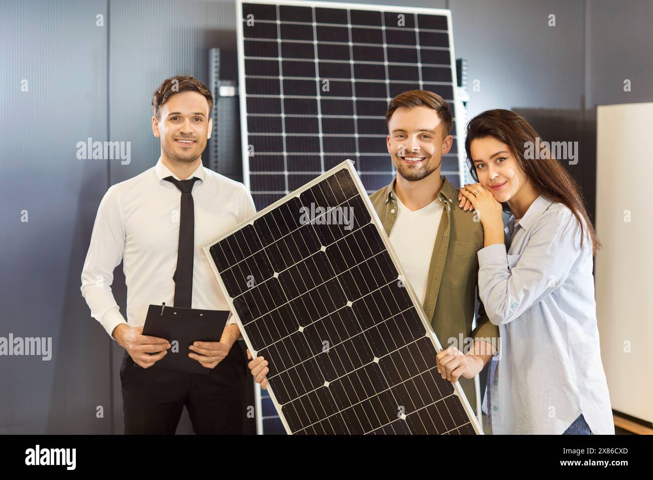 Solar panels shop hi-res stock photography and images - Alamy