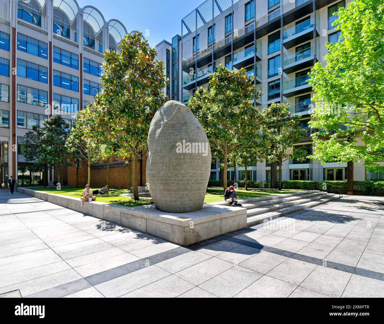 Chapel place london w1 hi-res stock photography and images - Alamy