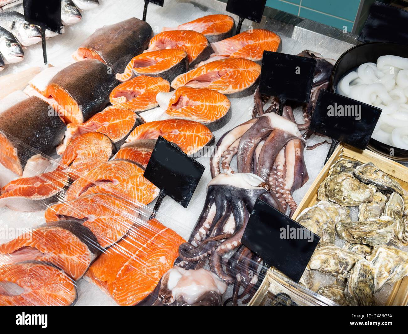 Fish market, fresh fish in street market, fresh fish, social issue ...