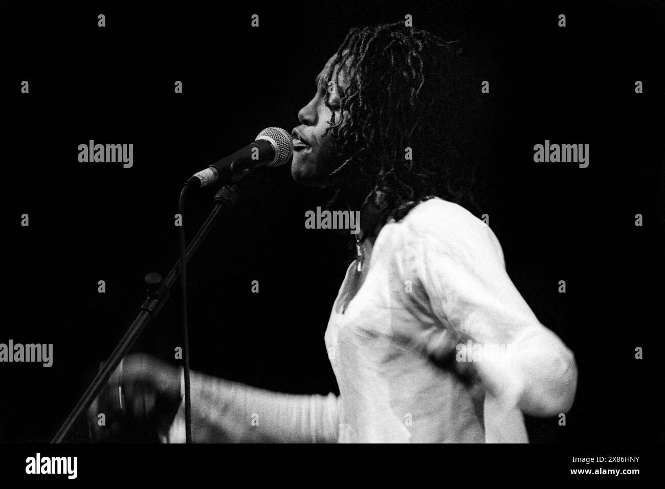 CARLEEN ANDERSON, JAZZ STAGE, GLASTONBURY 1995: The soul singer Carleen ...