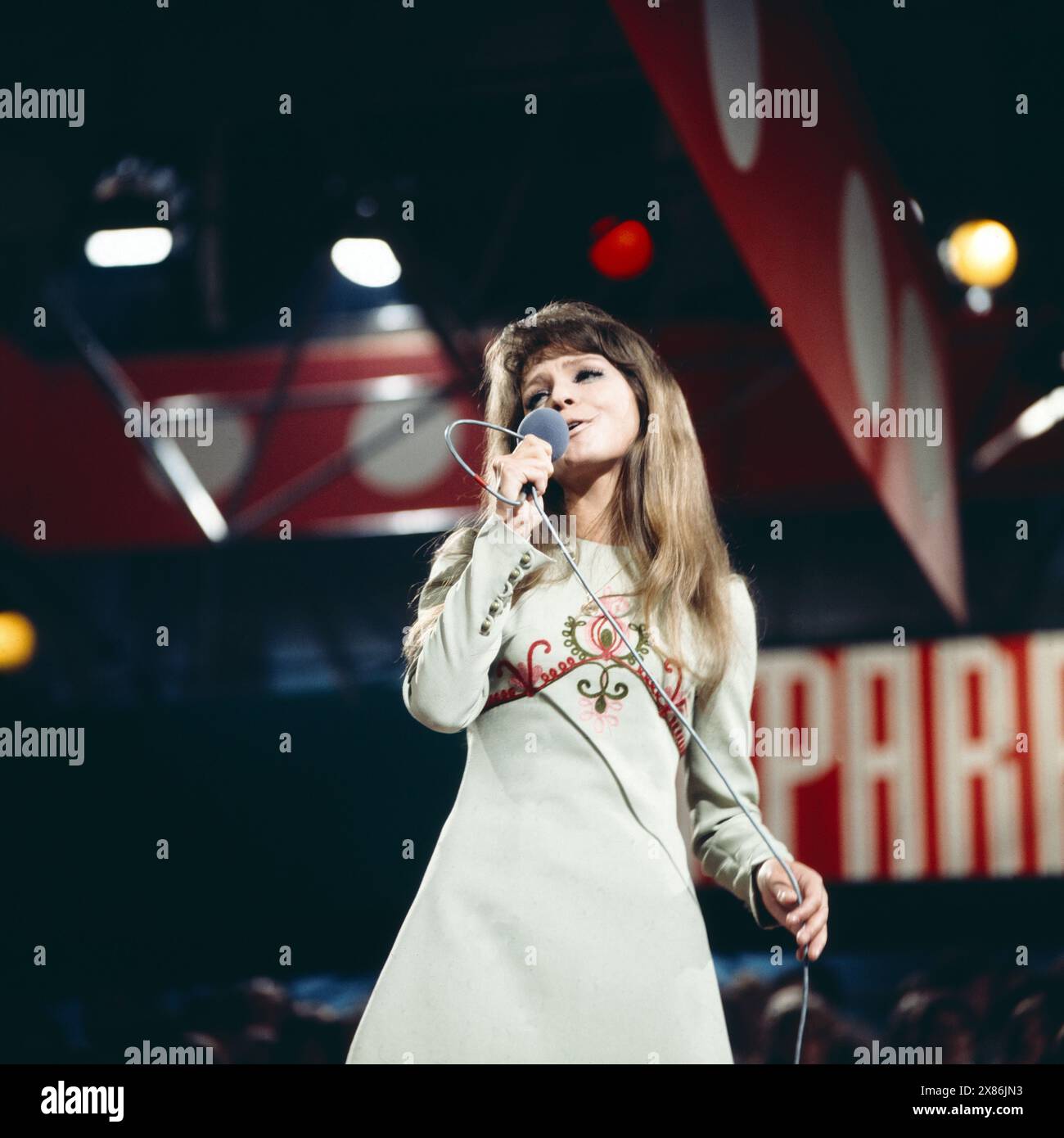 Zdf 1970 musiksendung hi-res stock photography and images - Alamy