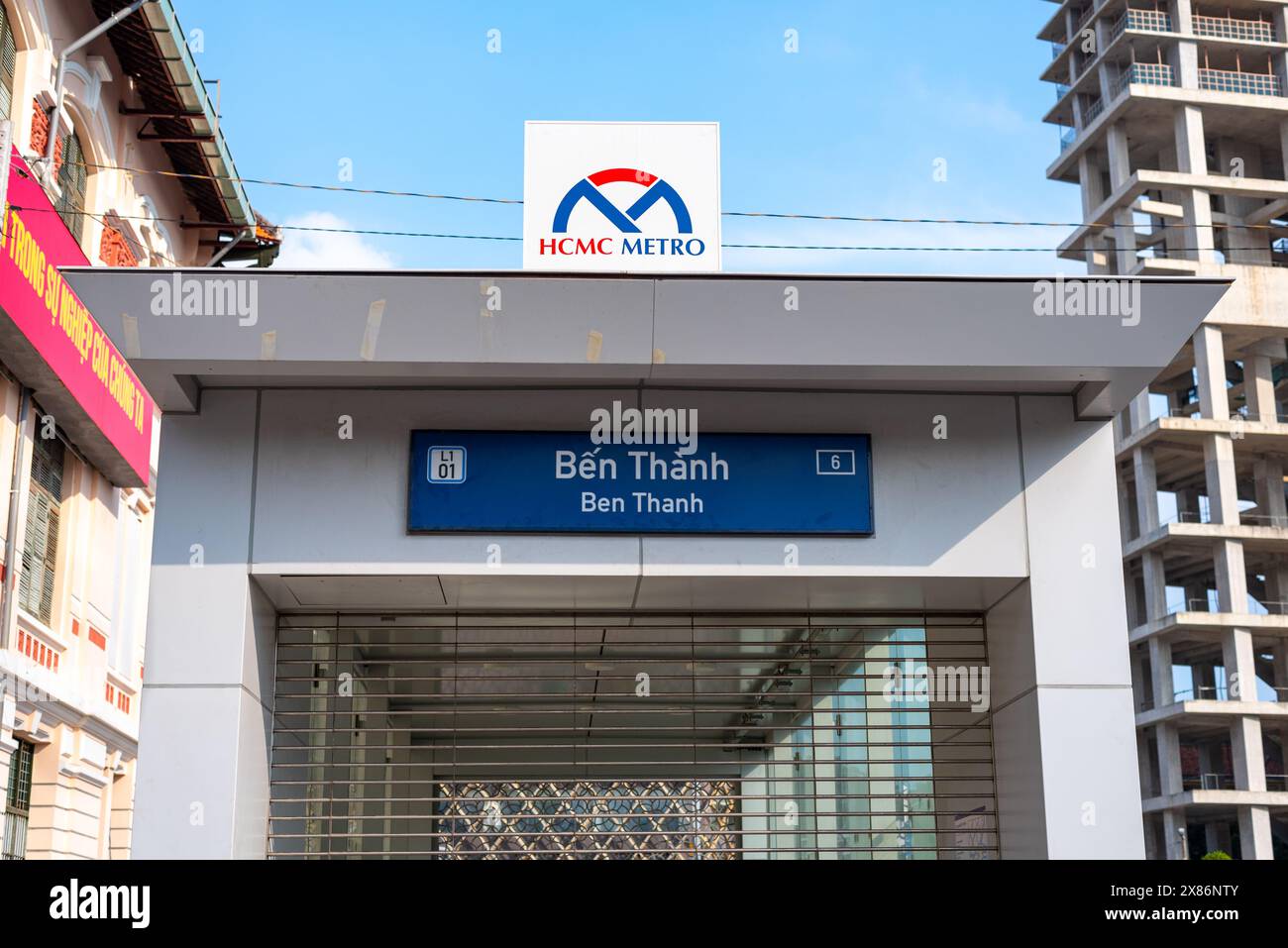 Ben thanh station hi-res stock photography and images - Alamy