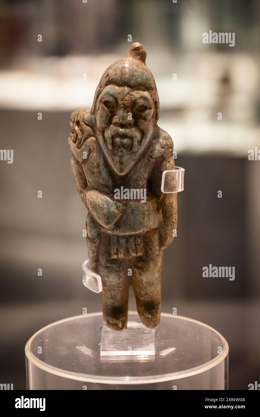 Human form sculpture, Preclassical period, Pre-Hispanic art, The ...