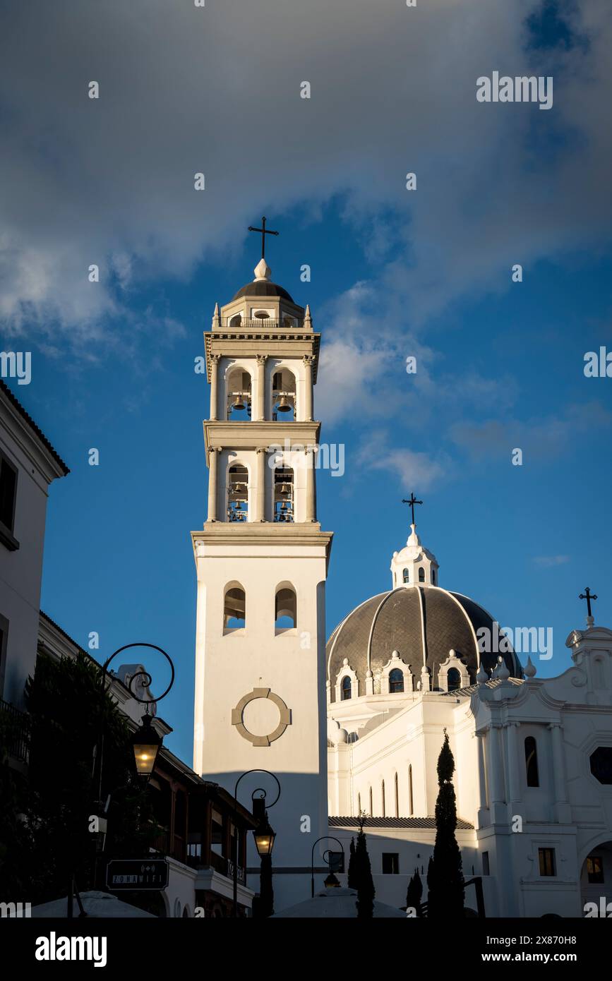Church, Santa Maria Reina de la Familia in the New neighbourhood of ...