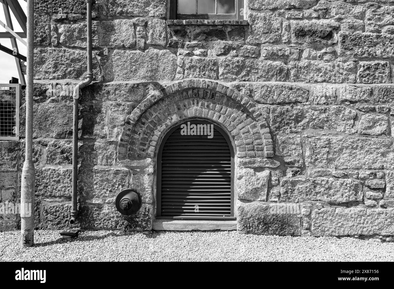 HEARTLANDS POOL CAMBORNE WORLD HERITAGE SITE MINING ENGINE HOUSE Stock ...