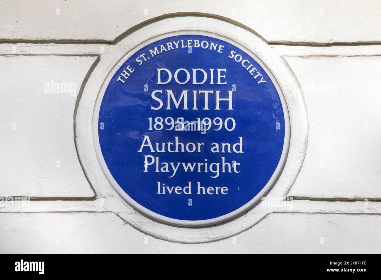 London, UK - March 4th 2024: A blue plaque on Dorset Square in ...