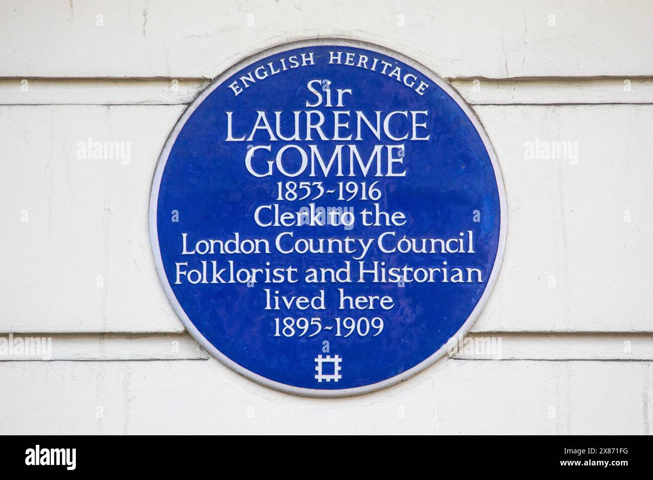 London, UK - March 4th 2024: A blue plaque on Dorset Square in ...