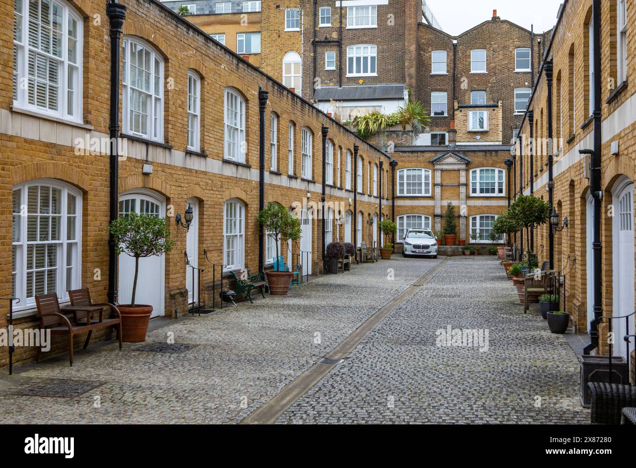 London, UK - March 4th 2024: A view of the pretty Beverston Mews in the ...