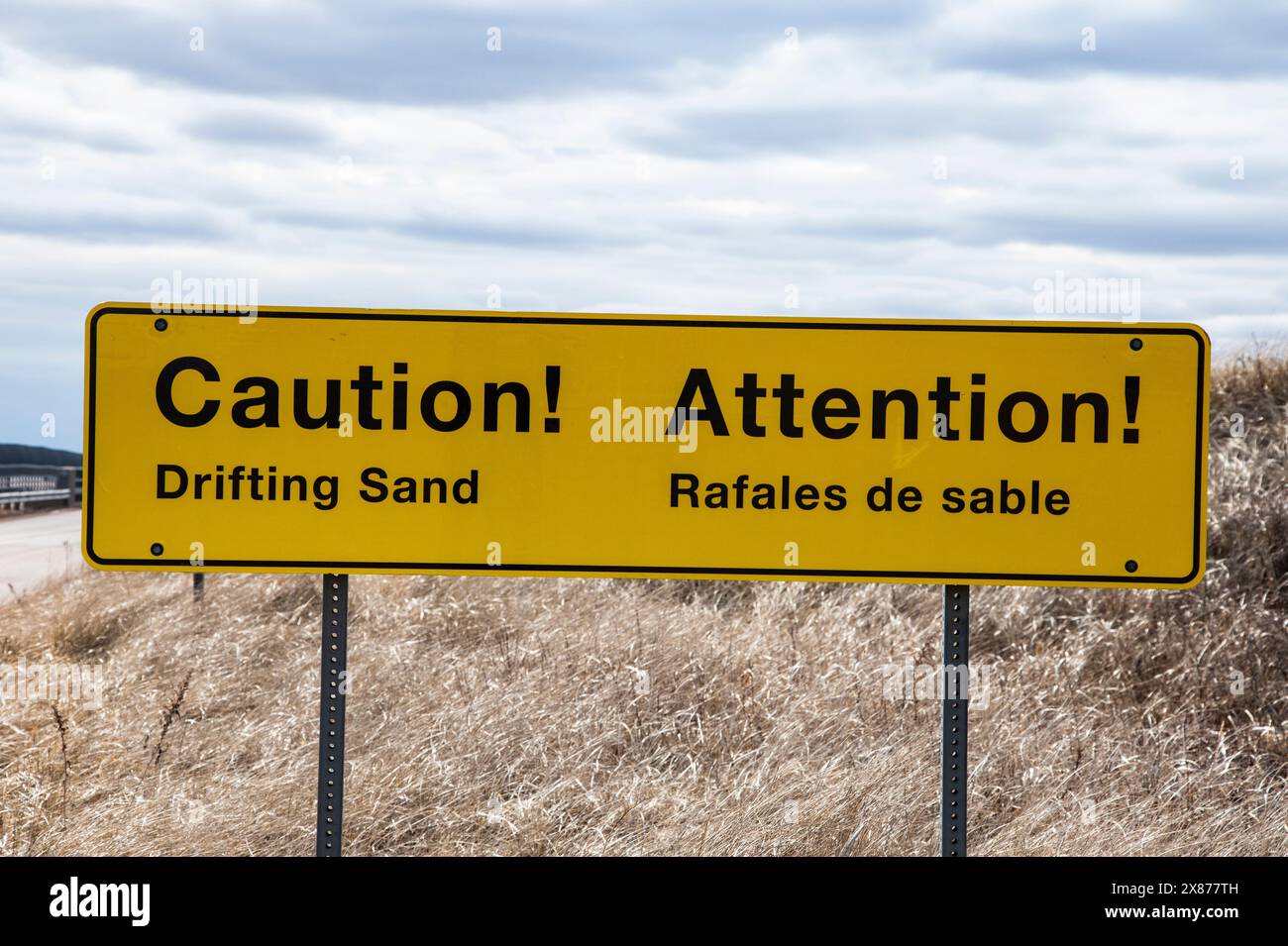 Parks canada warning sign hi-res stock photography and images - Alamy