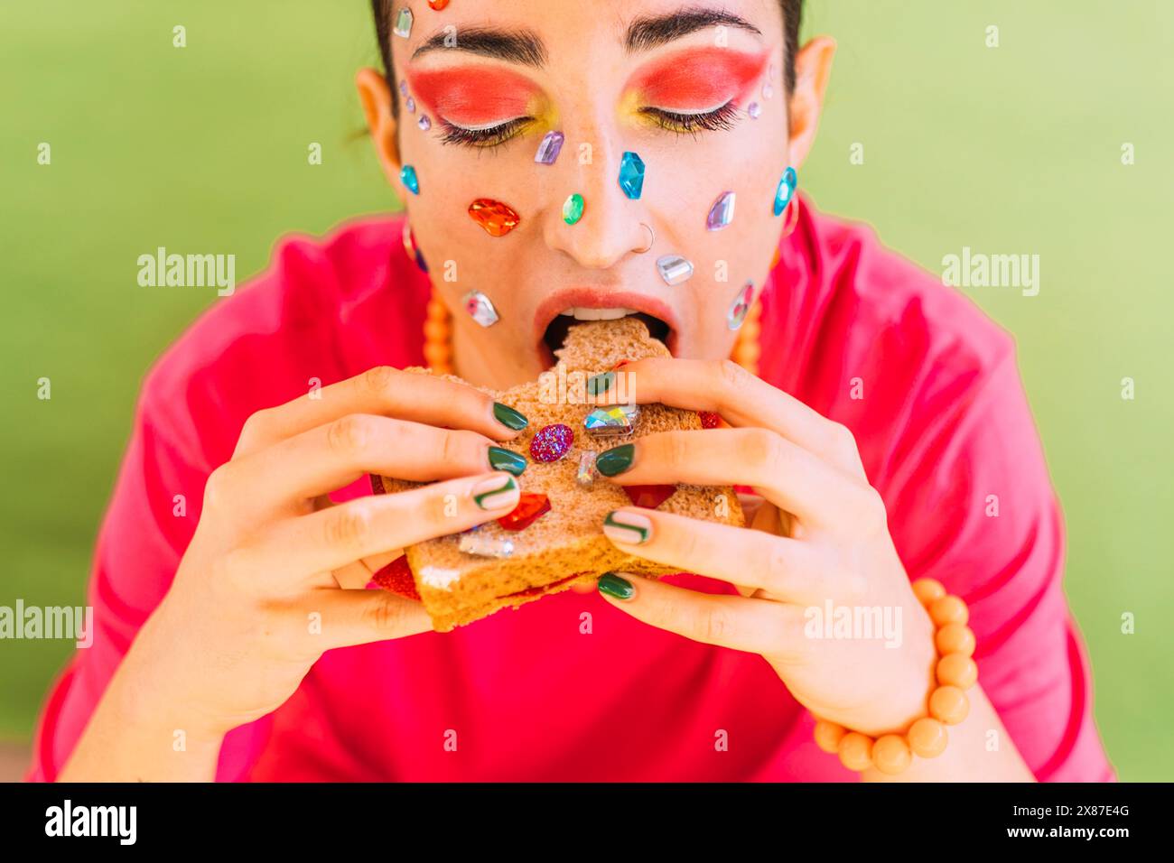 Woman with jewels hi-res stock photography and images - Alamy