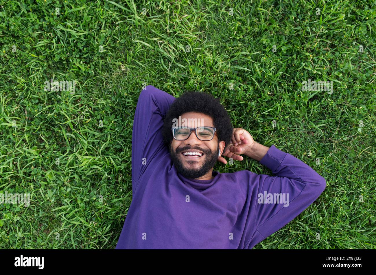 Green grass in garden man hi-res stock photography and images - Alamy