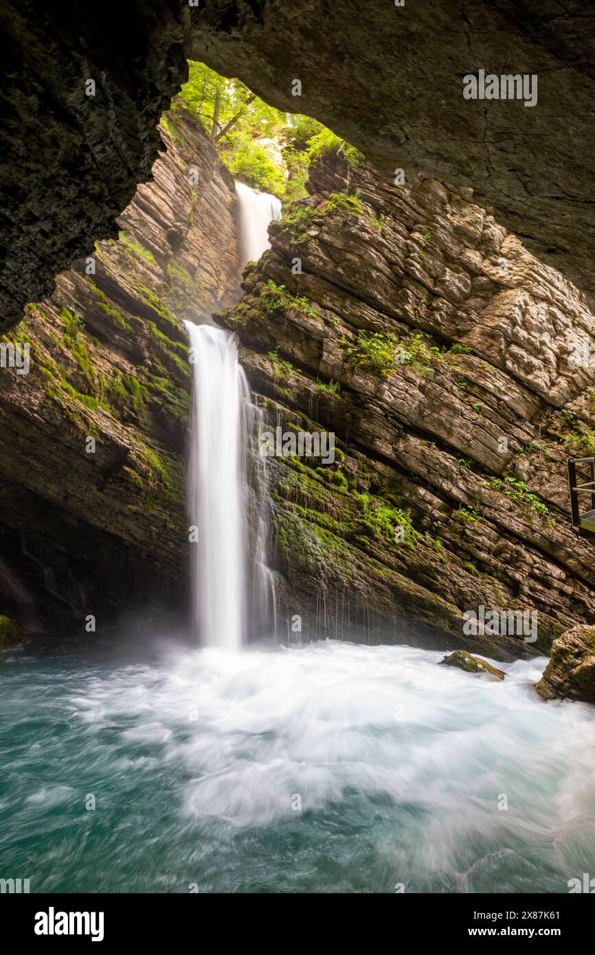 Cave river in forest hi-res stock photography and images - Alamy