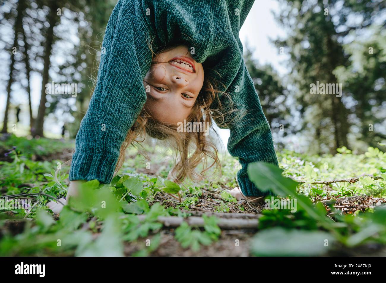 Girl doing handstand hi-res stock photography and images - Alamy