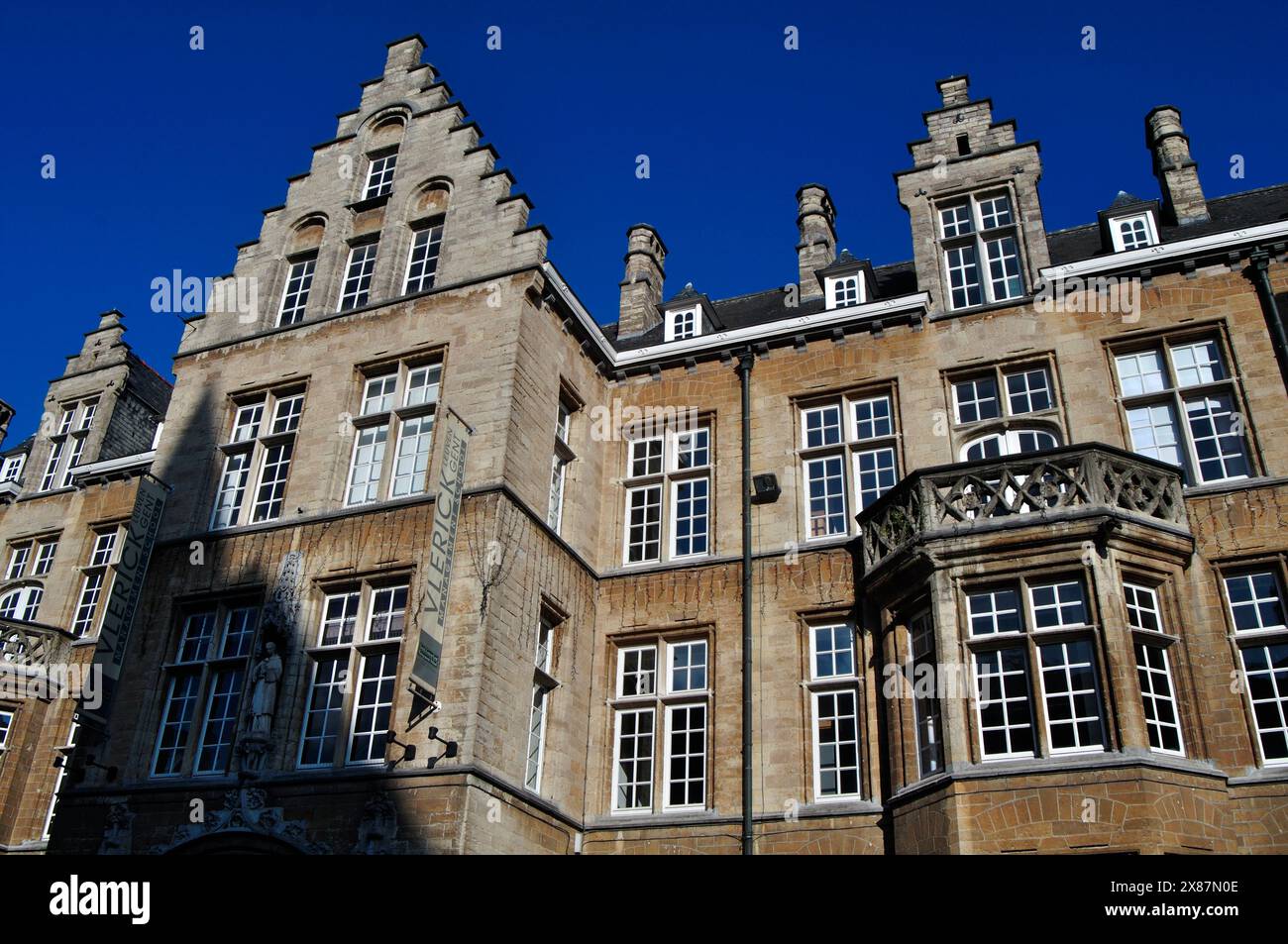 Vlerick business school building hi-res stock photography and images ...