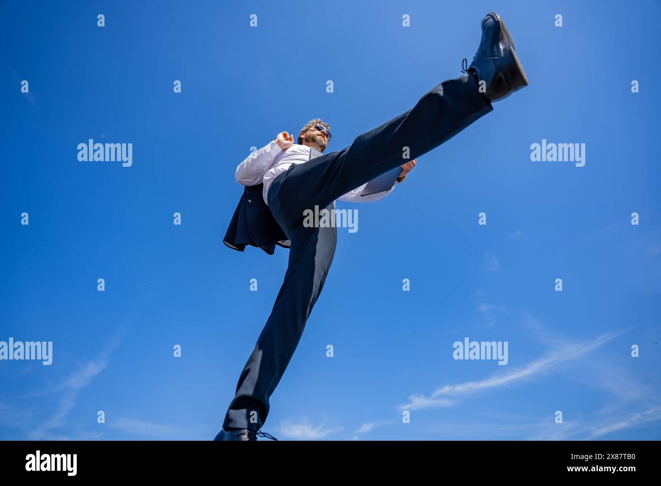 Businessman Go Step On Sky Next Steps Business Ambitions Concept Goal Business Success