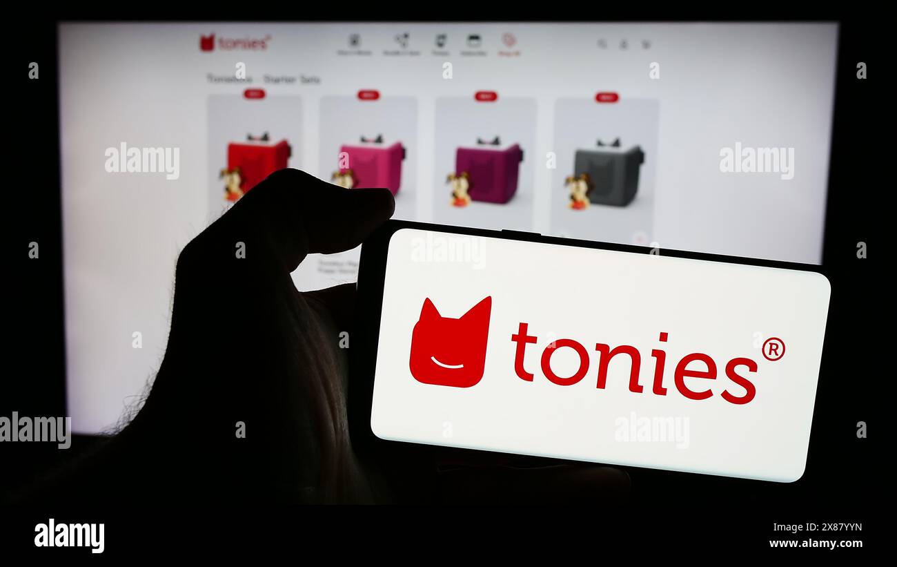 Tonies box hi-res stock photography and images - Alamy