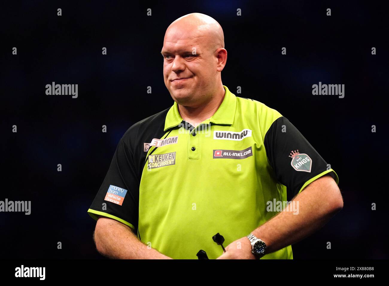 Michael van Gerwen reacts in the semi-final against Luke Humphries ...