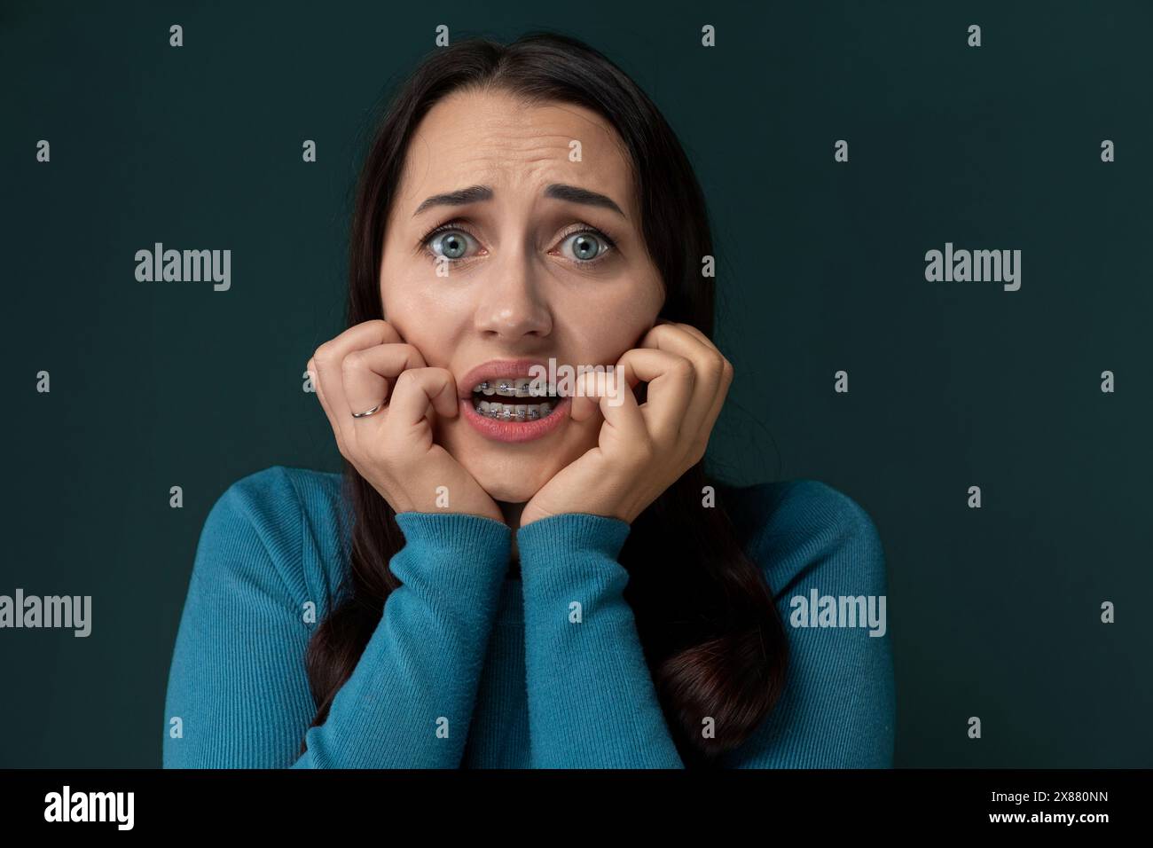 Human jaw wide hi-res stock photography and images - Alamy