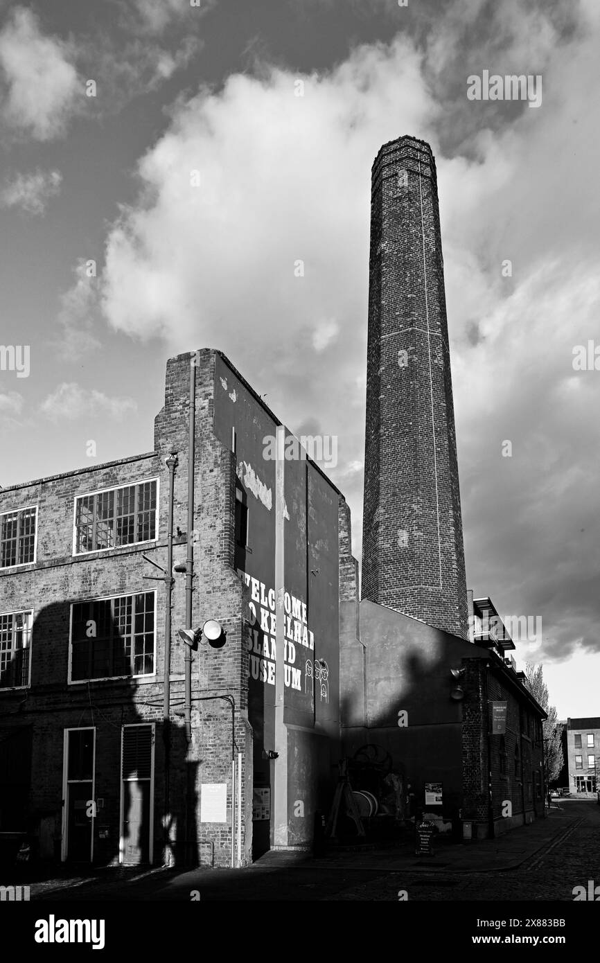 Chimney, Kelham Island, Sheffield, Yorkshire, England, U.K Stock Photo ...