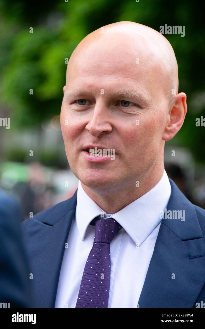 Ed Davey joins Max Wilkinson and the rest of the Cheltenham Lib Dem ...