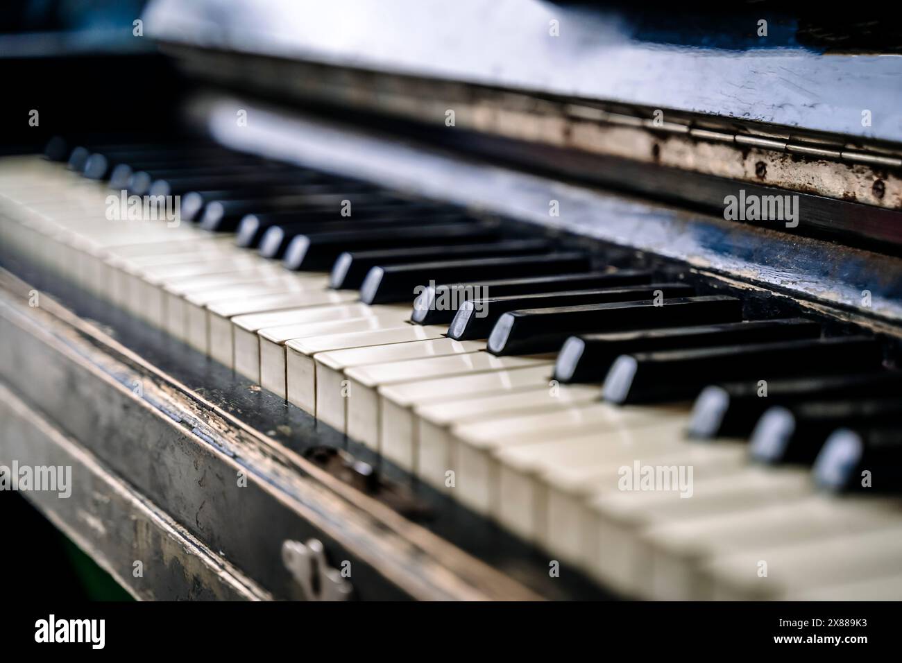 Piano keys background. Old vintage piano for classical music and jazz ...