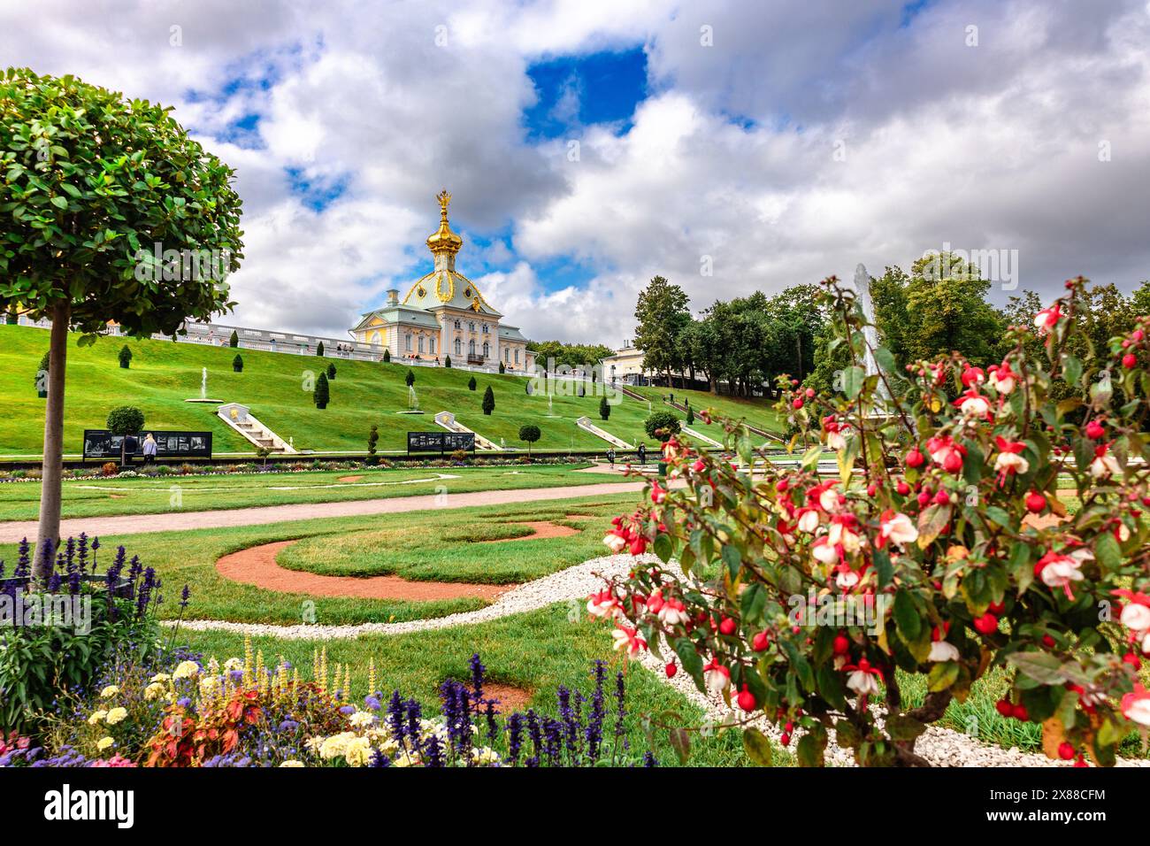 St. Petersburg, Russia - August 23, 2023: Fountains of Peterhof. View ...