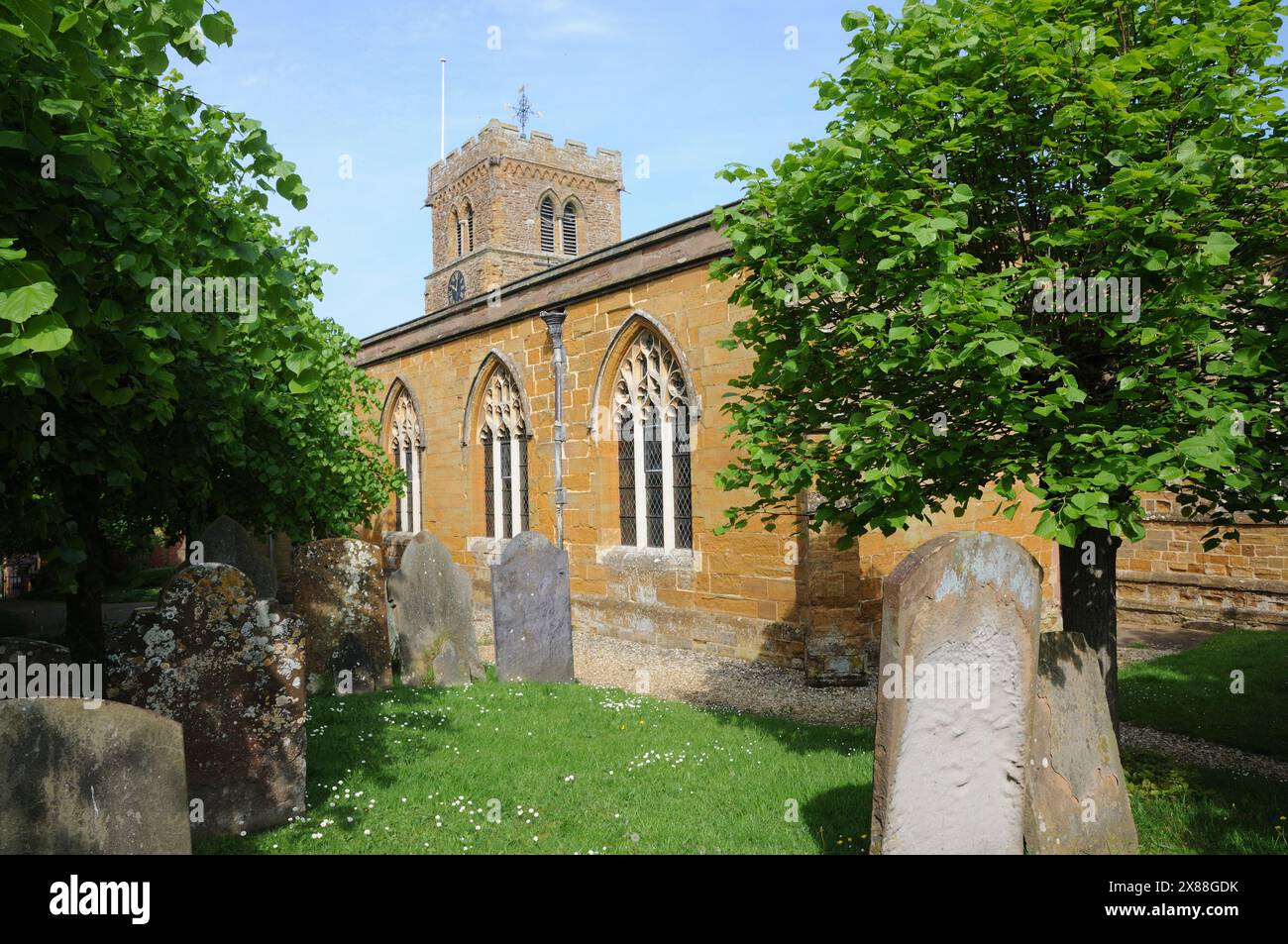 St Lawrence Church, Long Buckby, Northamptonshire Stock Photo - Alamy