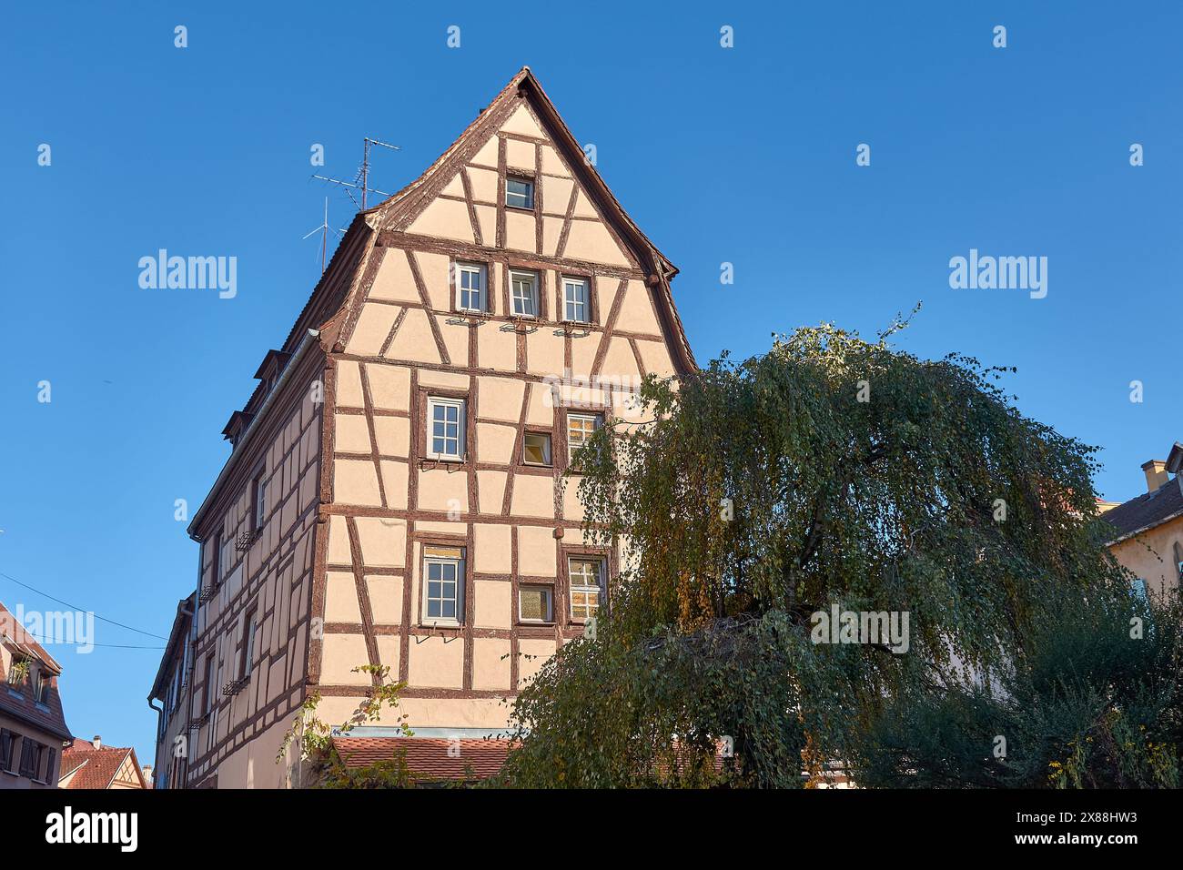 Half built house construction hi-res stock photography and images - Alamy